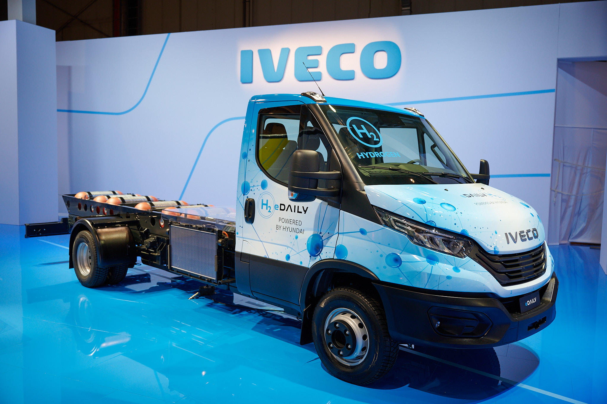 IVECO and Hyundai present the first fuel cell large van at IAA in ...